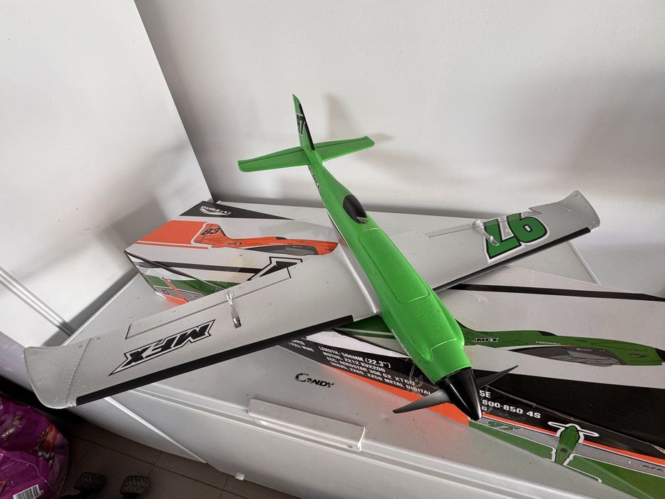 Avion cu telecomanda Aeromodel Durafly (PNF) MFX Racer Radauti • OLX.ro