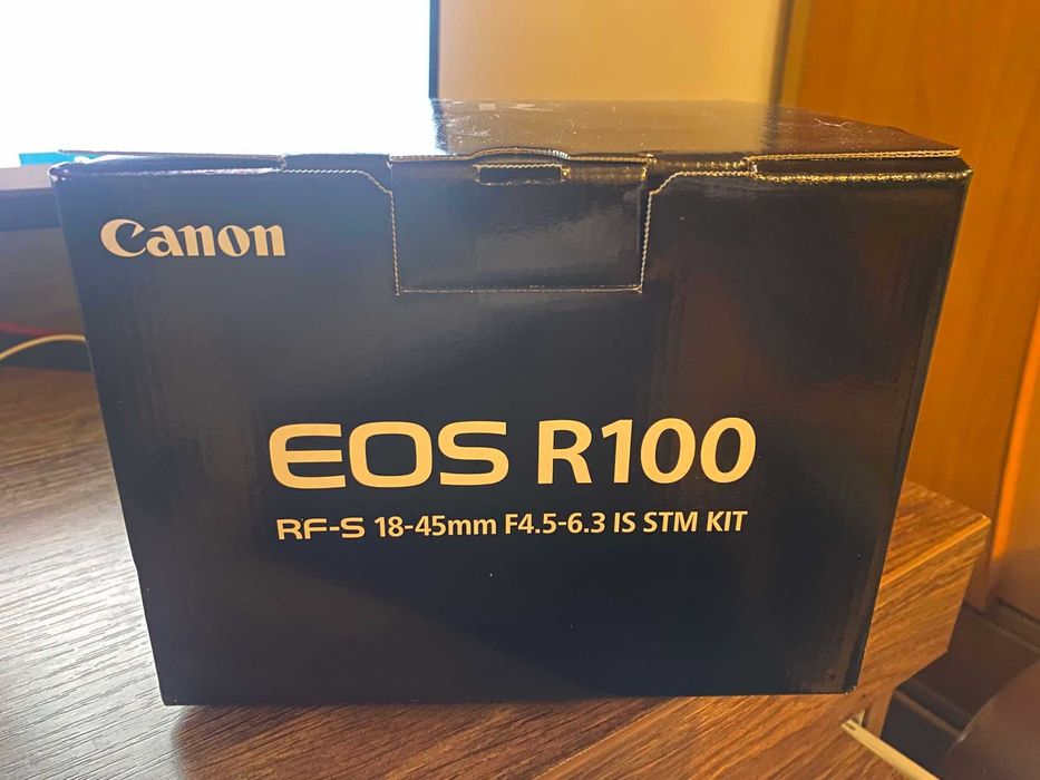 Camera foto Canon EOS R100 Mirrorless 4k + Card MicroSD + Obiectiv Iasi ...