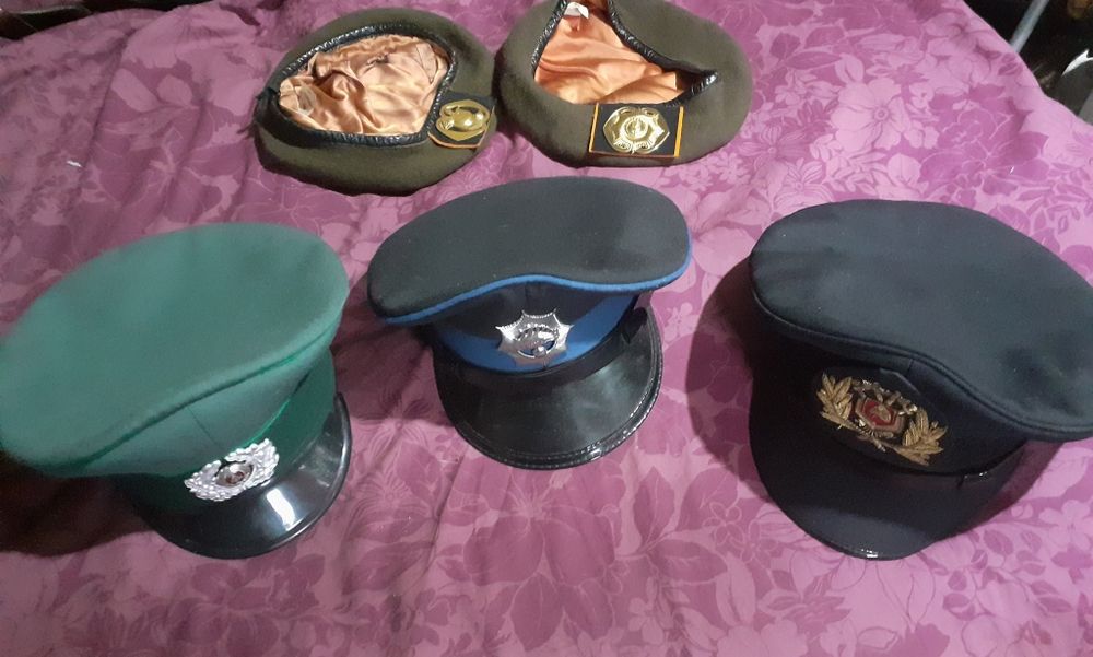 Caschete militare,vintage/chipiu militar,Germania,Olanda Telega • OLX.ro