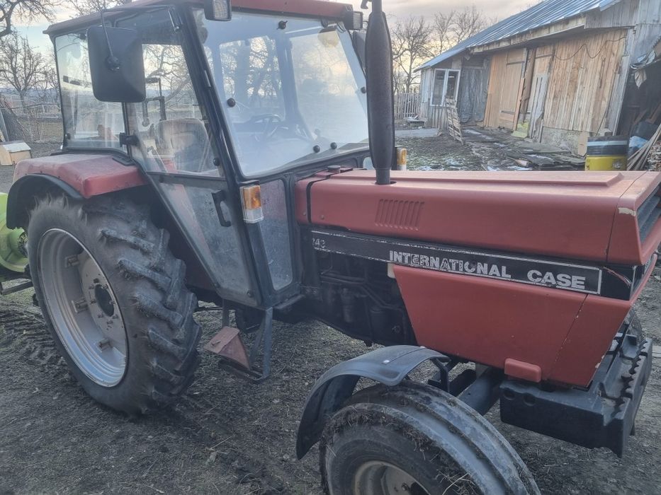 Case 743 xl tractor Targu Neamt • OLX.ro