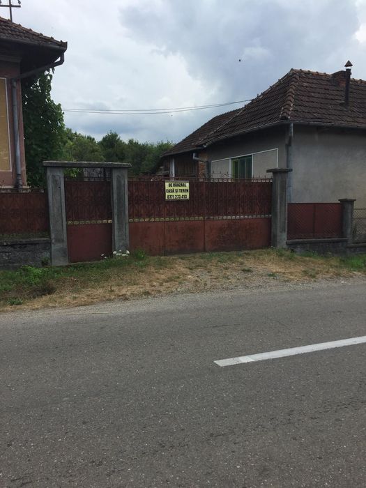 Casă din cărămidă cu anexe Beznea • OLX.ro