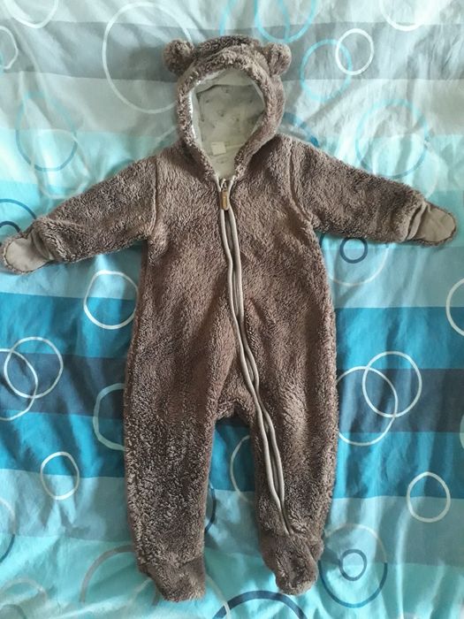 Плюшен гащеризон/ космонавт 6-9 мес. HM гр. Бургас Братя Миладинови • OLX.bg