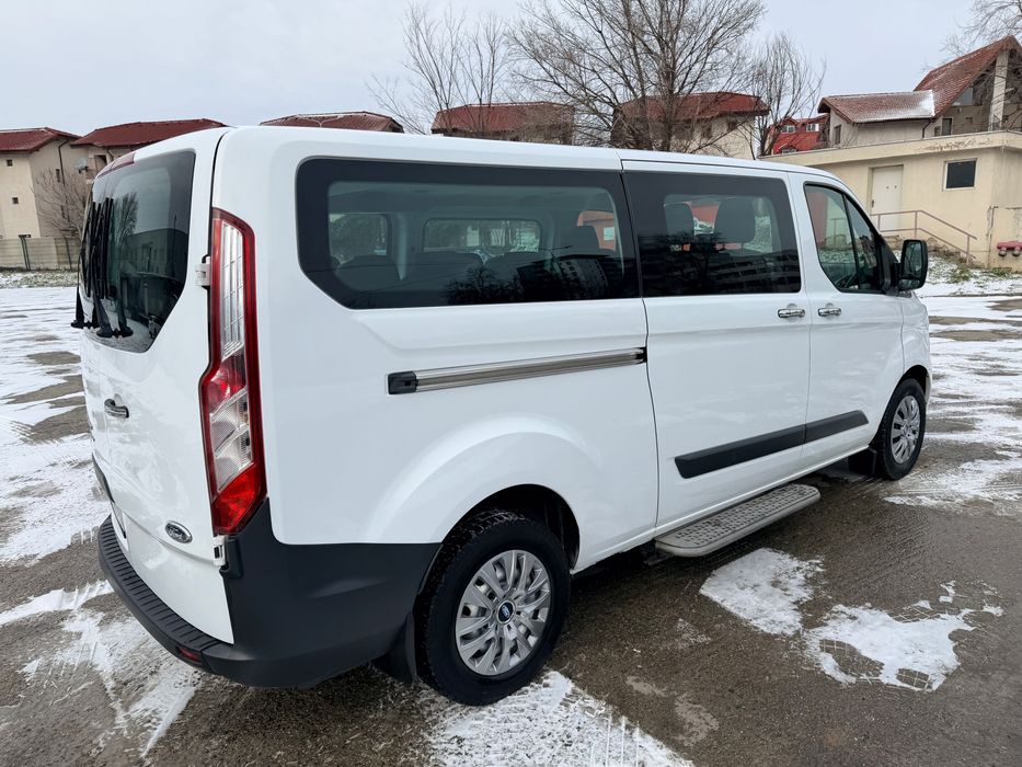 Ford Transit Custom 2017-9 locuri-lunga-aer fata și spate-IMPECABIL ...