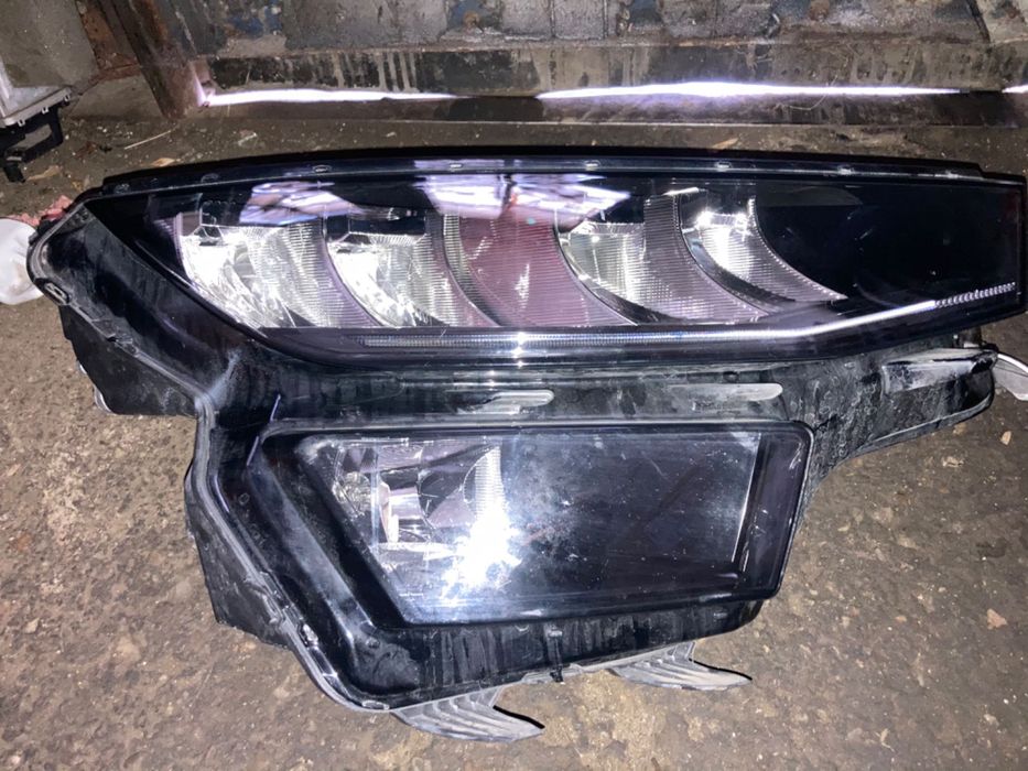 Far Skoda kodiaq facelift 2021 , 2022 far dreapta led Bucuresti Sectorul 3 • OLX.ro