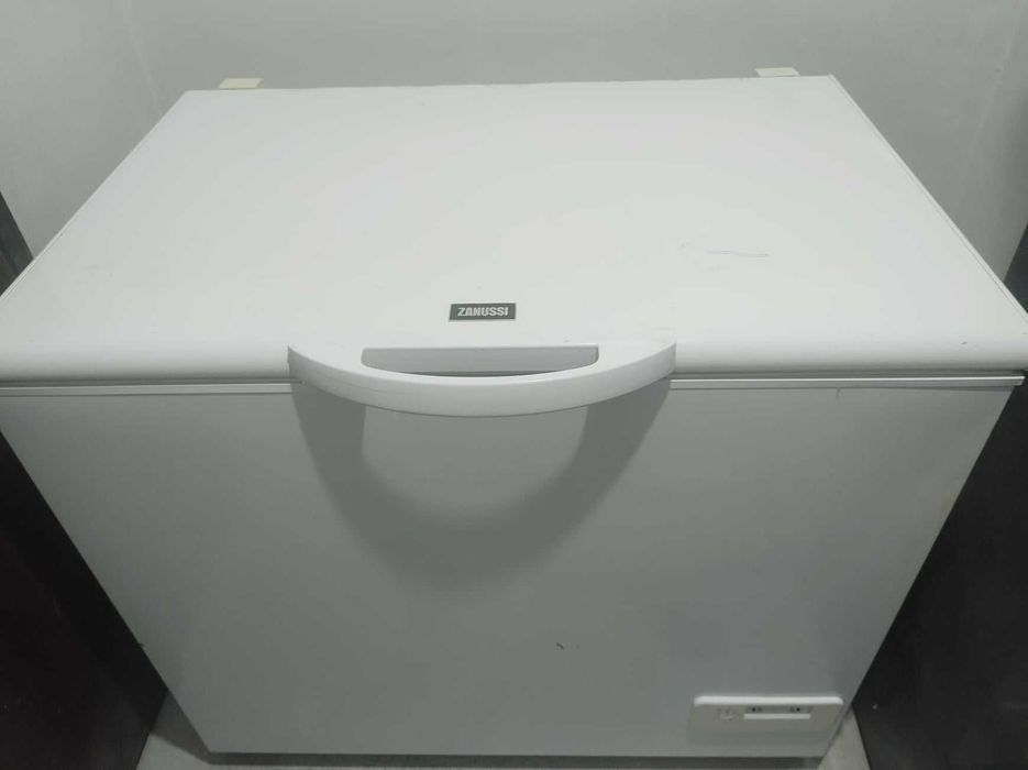Фризер Zanussi 260 литра гр София Люлин 2 • Olx Bg