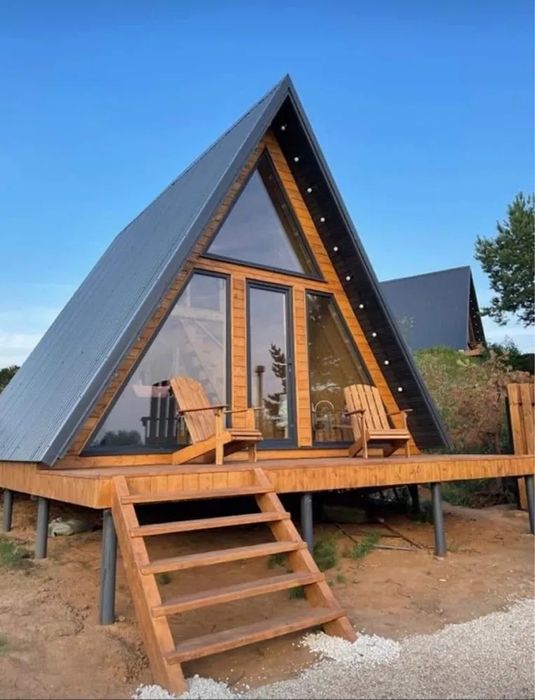 Cabane tip A frame și case de locuit normale foișoare terase Fagaras ...