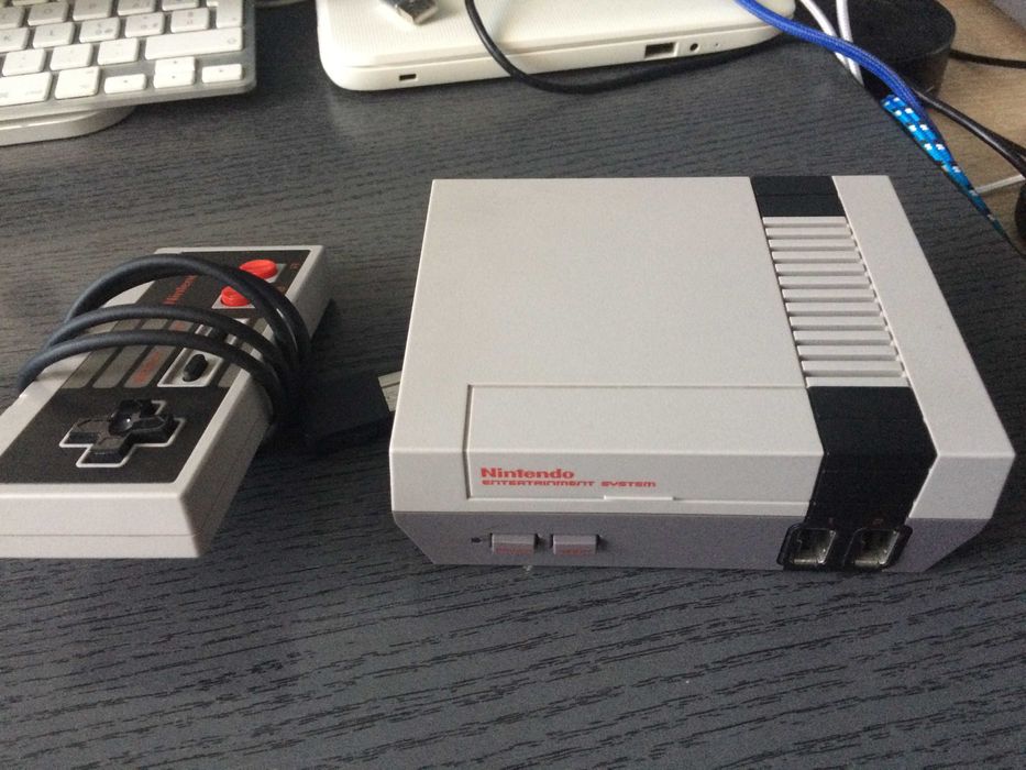 Consola gaming Nintendo Entertainment System NES Model CLV-001 Resita ...