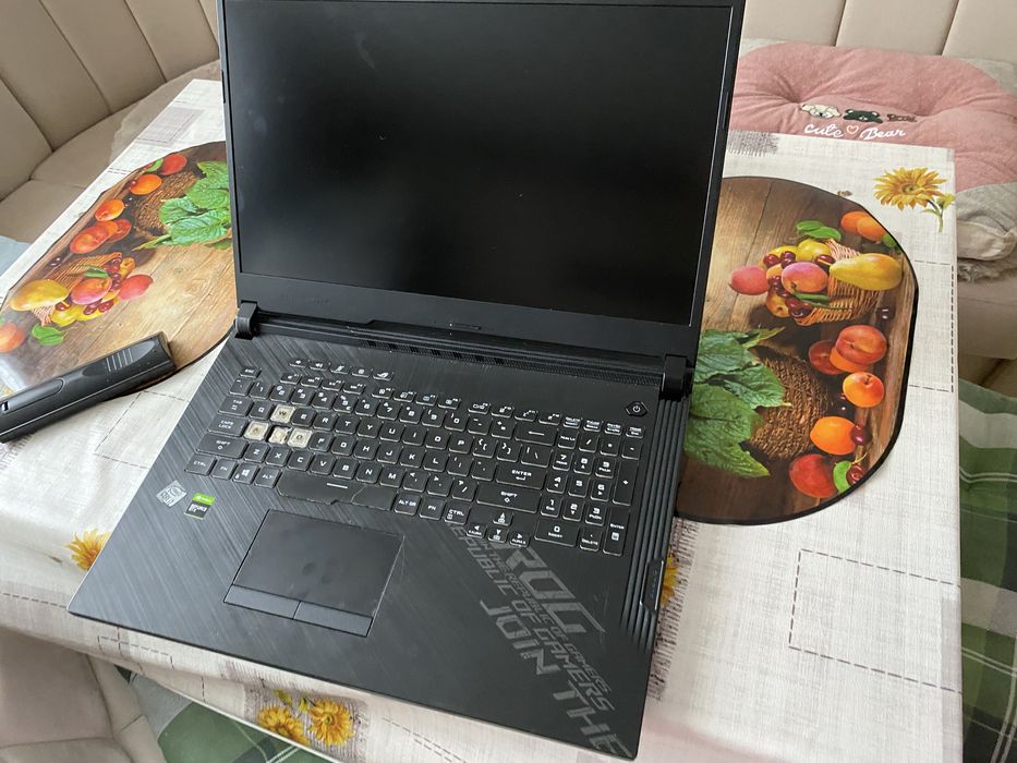 Leptop asus gaming rogstrix g712Lu Sibiu • OLX.ro