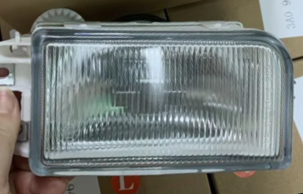 Халогени за 2 броя за пасат 3 Passat 3 Passat B4 фарове за мъгла гр Пловдив Гаганица • Olx Bg