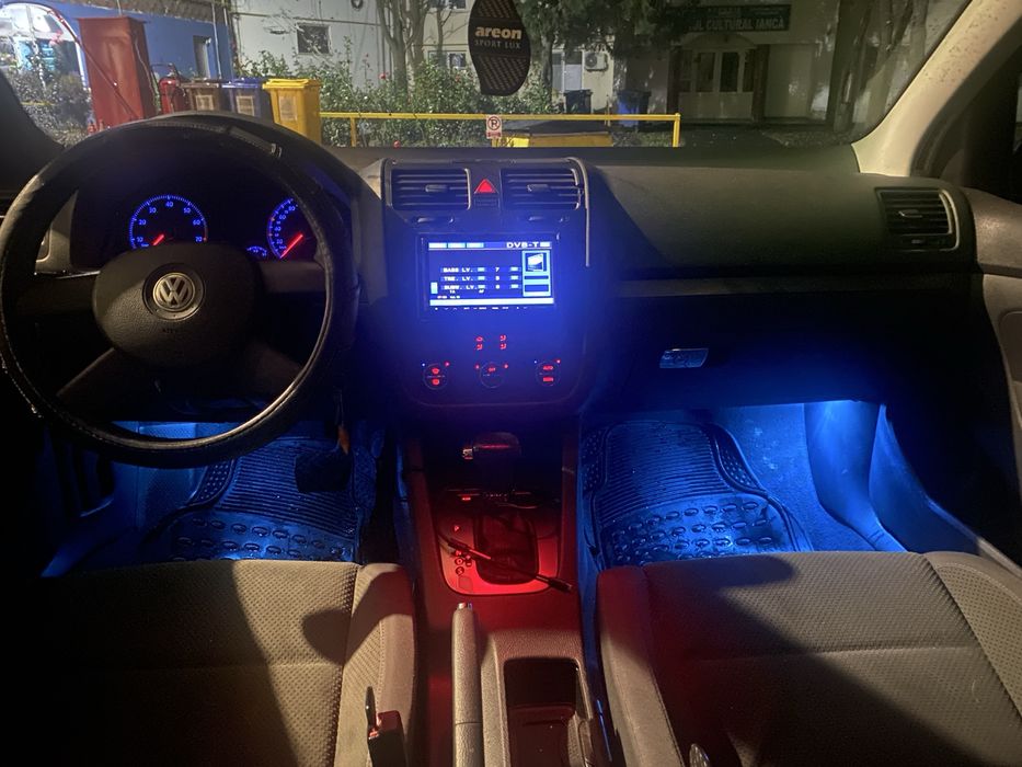 Volkswagen Golf 5 Automat Braila • OLX.ro