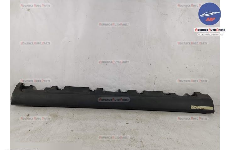 Ornament Prag Dreapta Mercedes-Benz GLE 2 Bucuresti Sectorul 6 • OLX.ro