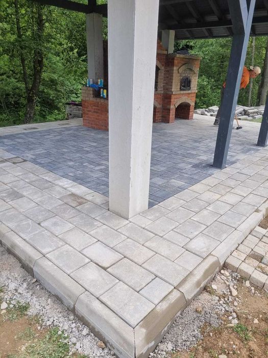 Montaj pavaje, borduri, rigole, dale, alei etc Suceava • OLX.ro