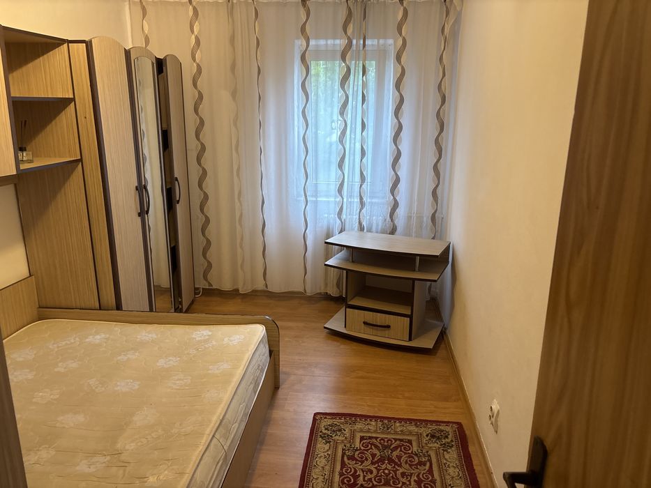 Apartamen 2 camere Razboieni Boteni • OLX.ro