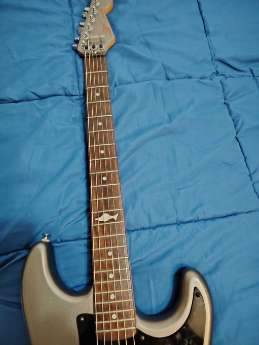 Chitara electrica Merlin Sidewinder Dragaesti-Pamanteni • OLX.ro