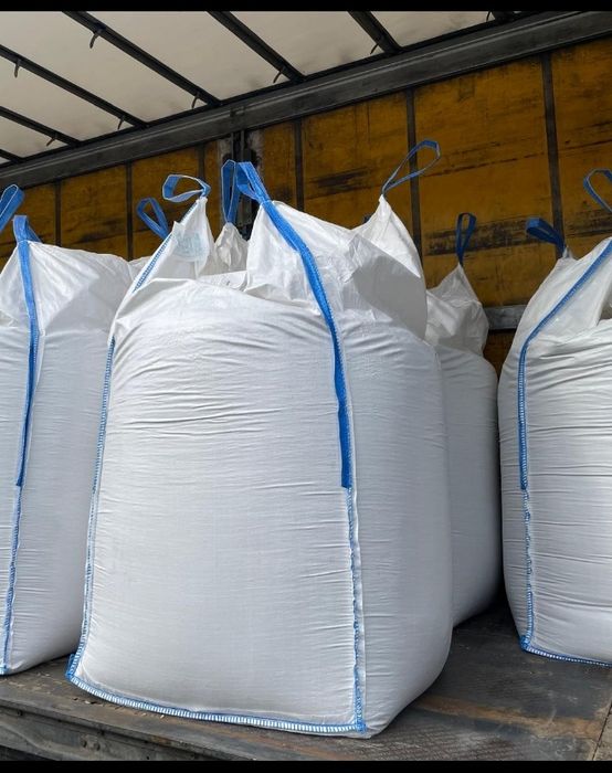 Vand saci rafie 1000kg Iernut • OLX.ro