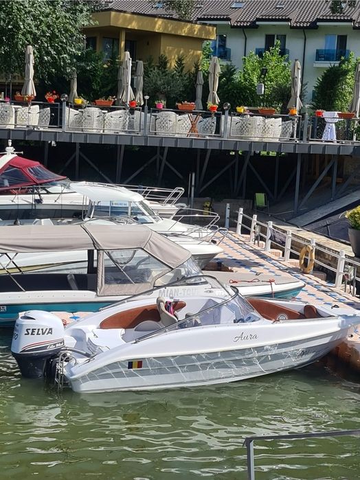 Vând barcă (fara motor)+ peridoc– DELPHIN 5.5, perfectă pentru relaxar ...