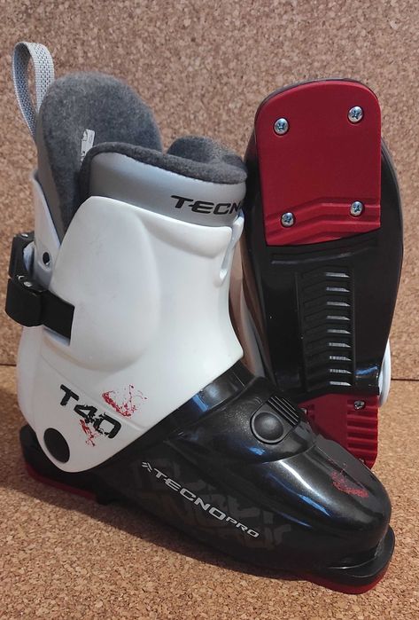 Ски обувки Tecno pro T40 гр. София Център • OLX.bg