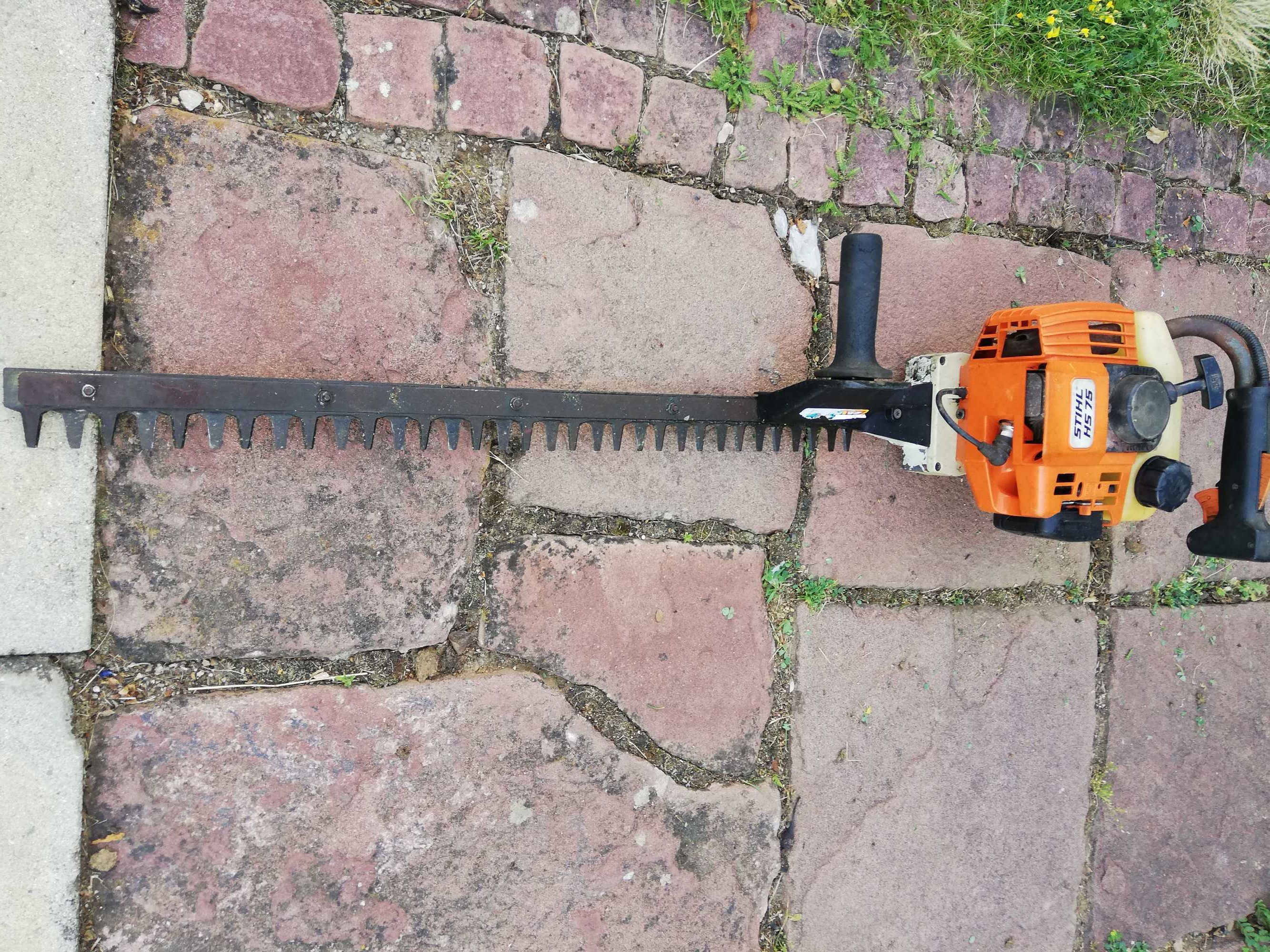 STIHL Храсторез щил ножица за рязане на жив плет с. Лобош • OLX.bg