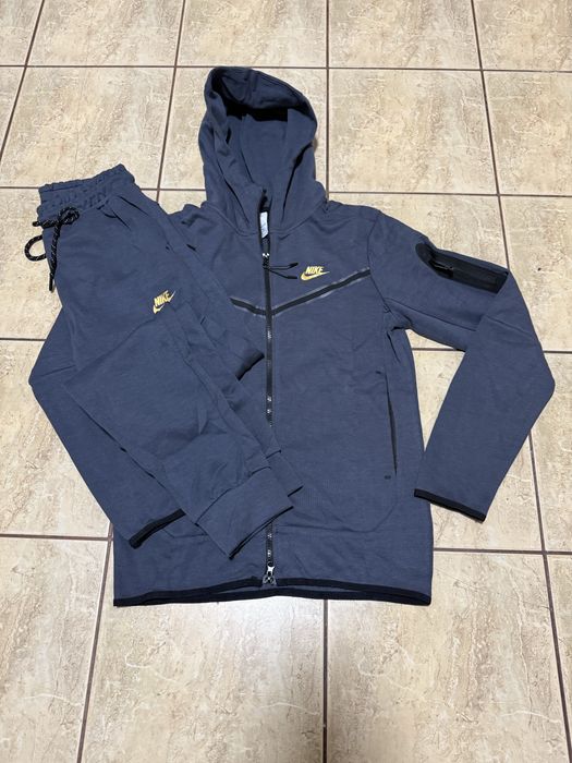 Trening Tech Fleece Nike marimea S, M, L, XL, XXL Timisoara • OLX.ro