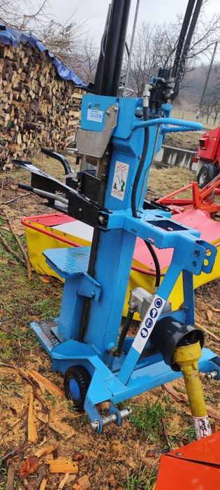 Crapator hidraulic, despicător de lemne 13 tone Beius • OLX.ro