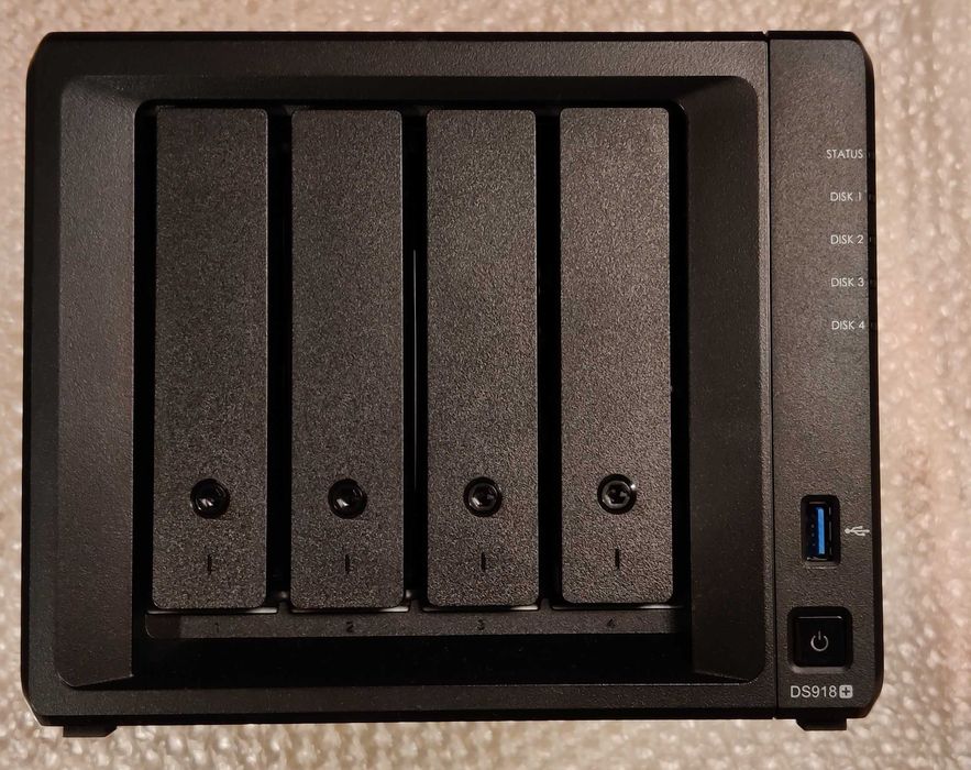 NAS Synology DS918+ / HDD 4 x 14TB / RAM 4+4 / Cache 2 x 256 NVMe гр ...