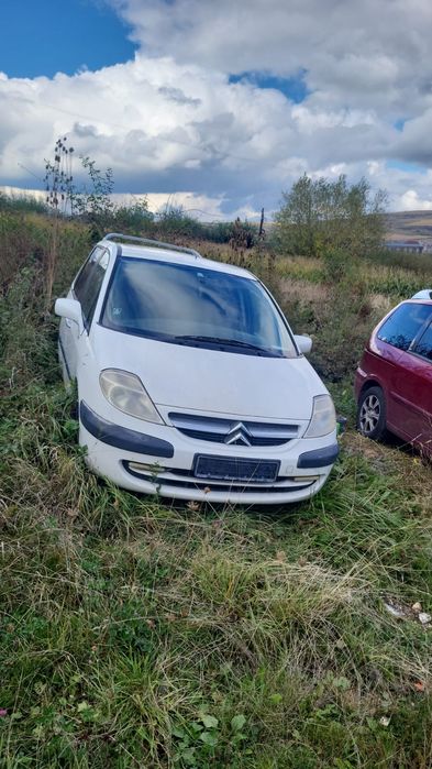 Vand doua masini Chinteni • OLX.ro
