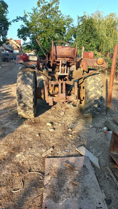 Tractor artizanal cu motor u445 Targu Jiu • OLX.ro