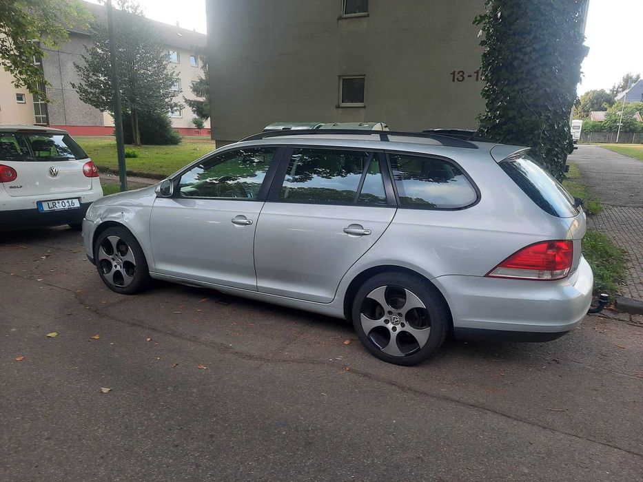Vw Golf an 2007 recent adusa in tara! Susenii Bargaului • OLX.ro