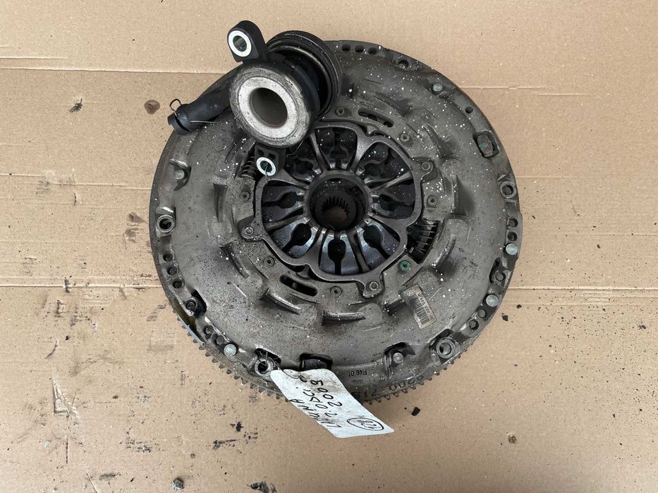 Volanta masa dubla + kit ambreiaj Nissan X-Trail T31 2.0 Diesel Dej ...