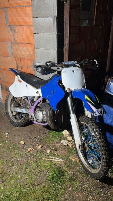 Dezmembrez YAMAHA YZ 125cc Alesd • OLX.ro