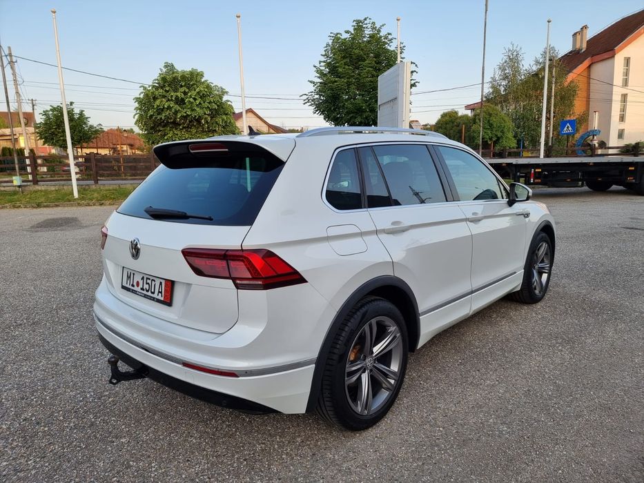 Vw Tiguan 3xR Line •4x2 •Bord Virtual • 2 L •Alb perlat •Privat German ...