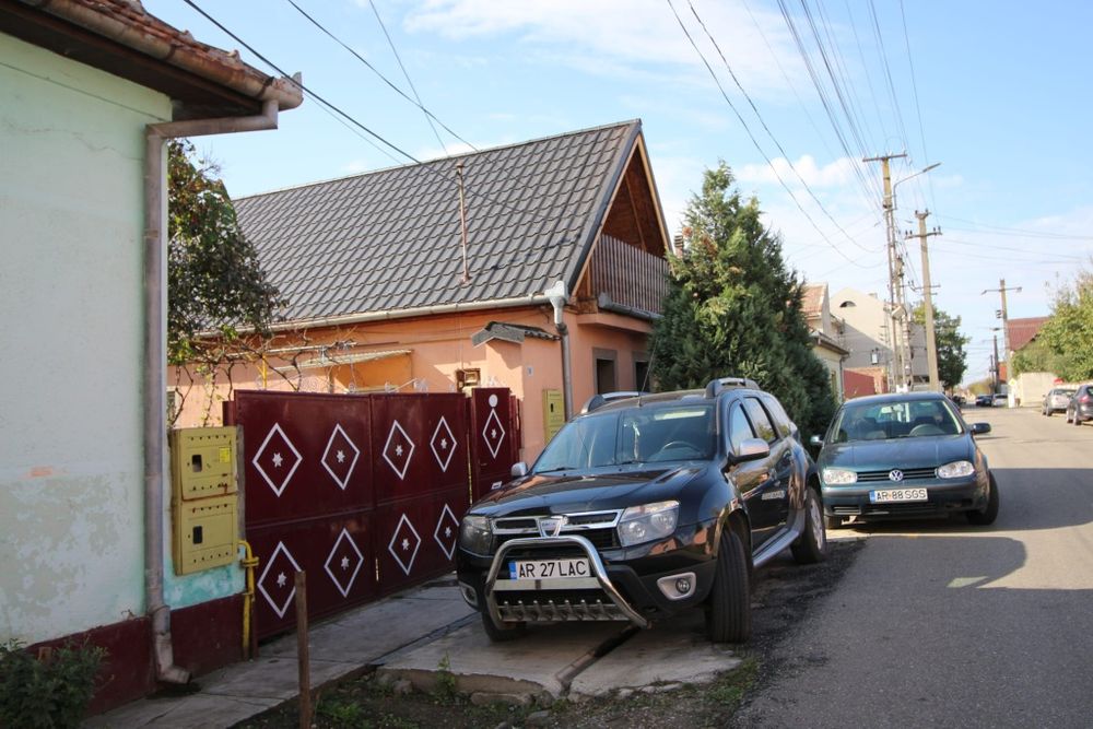 Vand casa Vladimirescu Arad Arad • OLX.ro