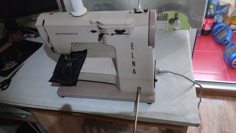 Mașina de cusut electrica Elna Brasov • OLX.ro