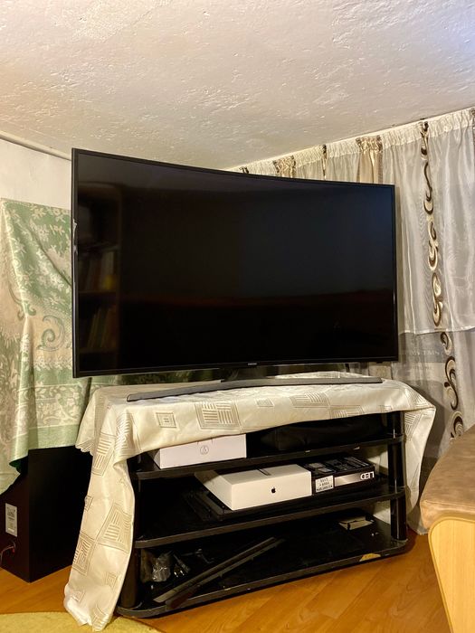 Televizor Samsung Smart LED Curbat 123 cm 4K spart/defect de piese ...