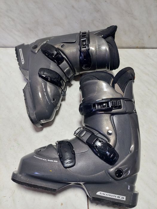 Clapari ski schi Salomon mondo 24 corespunde mărimii 37 Panciu • OLX.ro