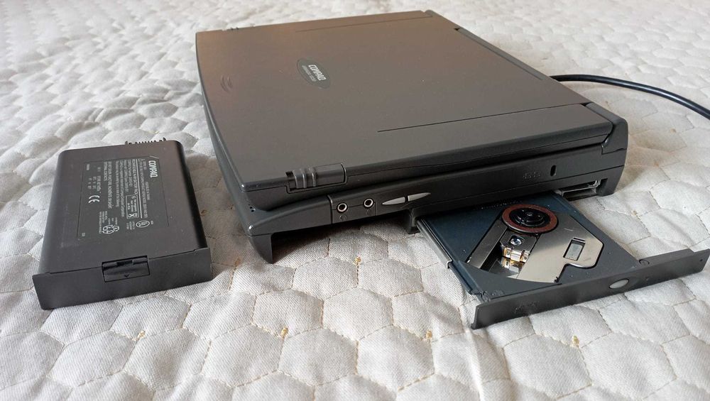 Laptop vintage COMPAQ ARMADA 1530 Botosani • OLX.ro