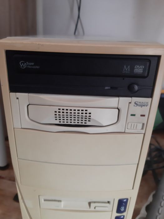 Unitate PC, tastatura, fara hdd si monitor Codlea • OLX.ro