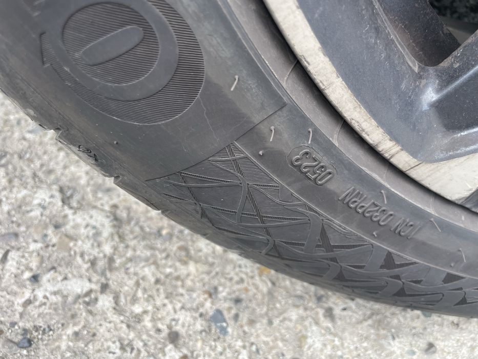 8 Cauciucuri 1000 ron toate - SH 225 55 R18 - Continental si Michelin ...