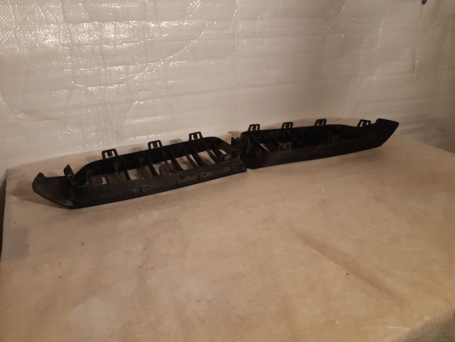 Grila radiator BMW seria3 F30/F31 Voluntari • OLX.ro