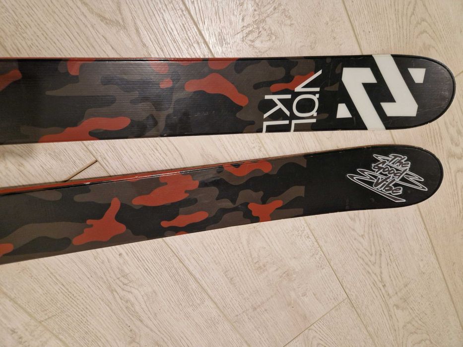 Schiuri Volkl Ledge twintip freestyle 164 cm Bucuresti Sectorul 3 • OLX.ro
