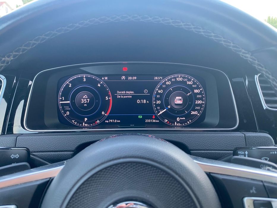 Vw Golf VII /R-line/automat/2.0 /Virtual/2020 Bistrita • OLX.ro