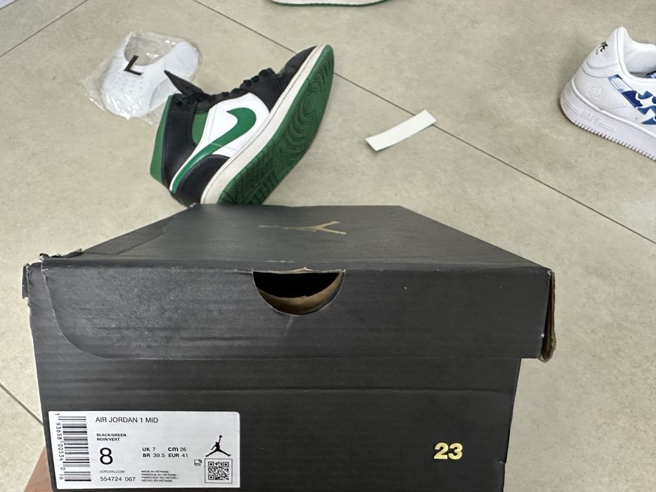Jordan 1 mid green toe+ tag stockX si shields CADOU Ciorogarla • OLX.ro