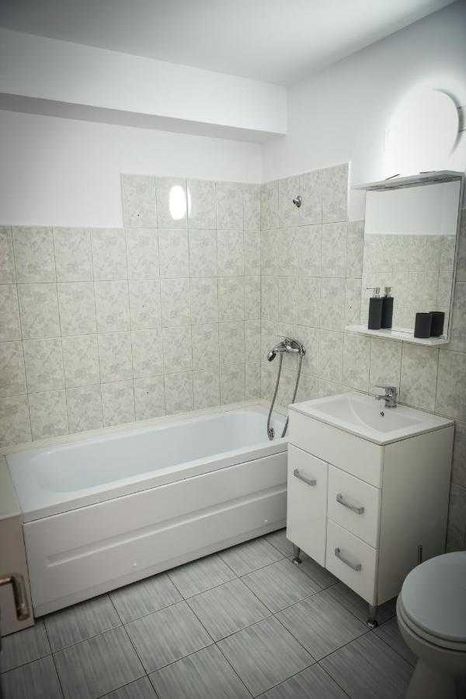 Inchiriez Apartament 2 camere modern mobilat si utilat Turda Centru ...