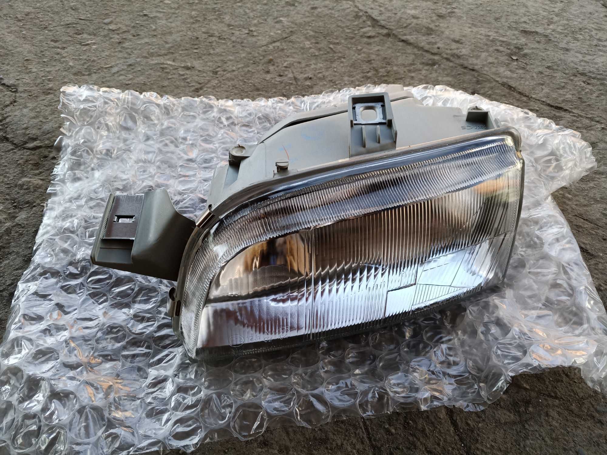 Фар Фиат Пунто 1.2 гр. Велинград • OLX.bg