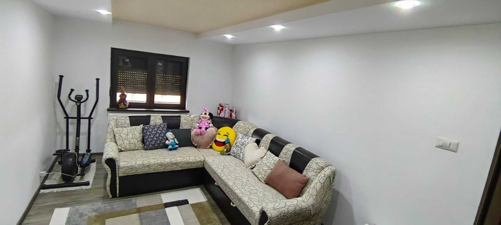 Vand Apartament Extindere Costieni 2 camere decomandat Ramnicu Sarat ...