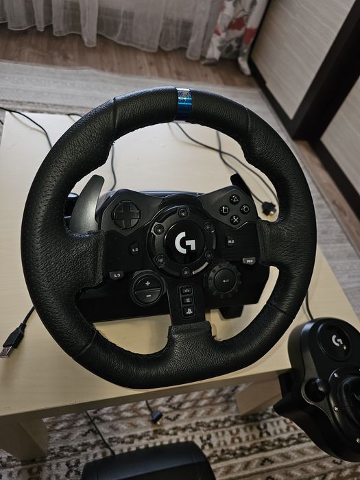 Volan Logitech G923 Trueforce pentru PS5, PS4 and PC Valea Adanca • OLX.ro
