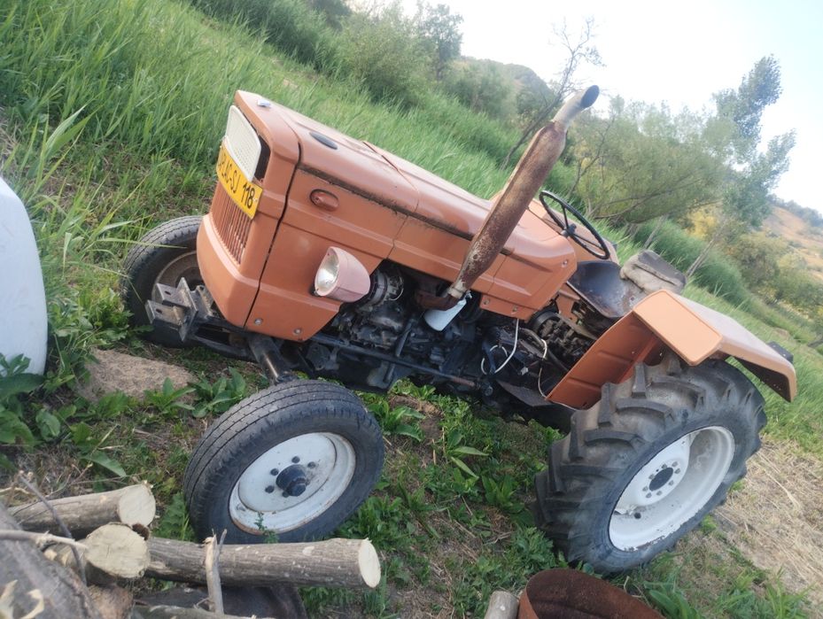 Vind tractor fiat 445 Petrindu • OLX.ro