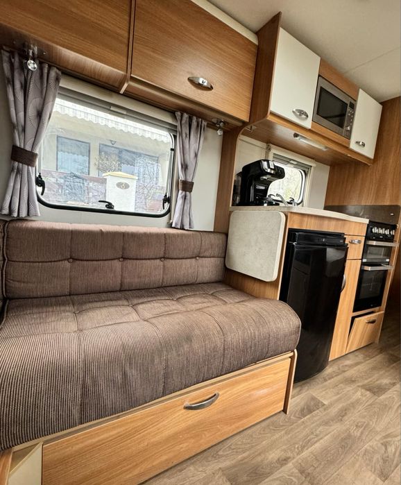 Inchiriere rulota cu 2 zone si cu AC Morlaca • OLX.ro