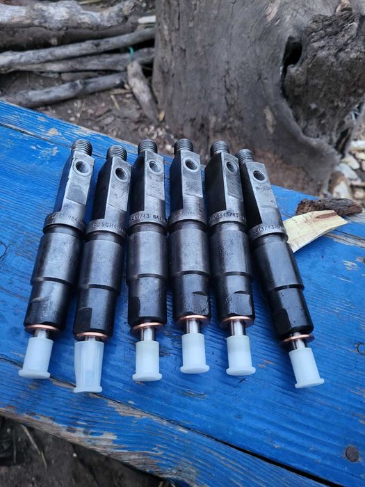 Pompa injectie cu injectoare motor Deutz Nana • OLX.ro