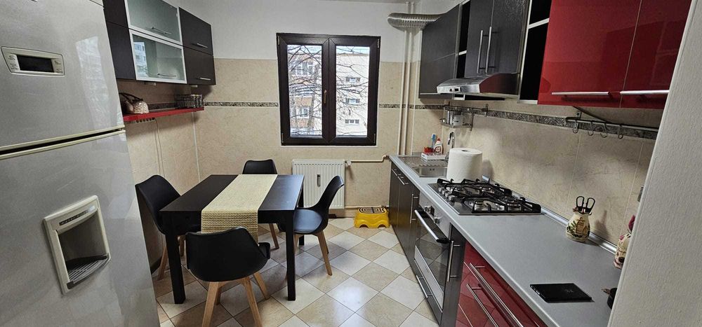 Proprietar inchiriez apartament 3 camere 3/4 Titan scoala 196 Bucuresti ...